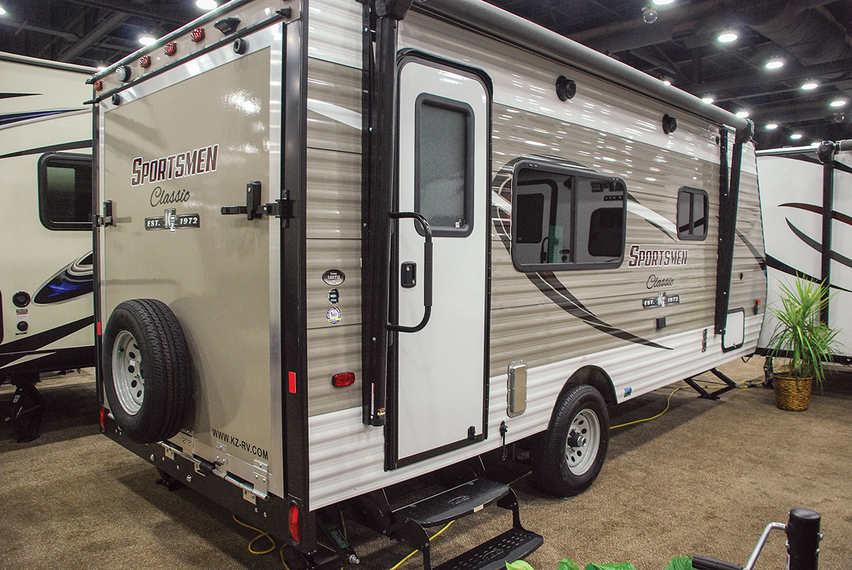 2017 Sportsmen Classic 180TH Ultra Lightweight Travel Trailer Toy ...