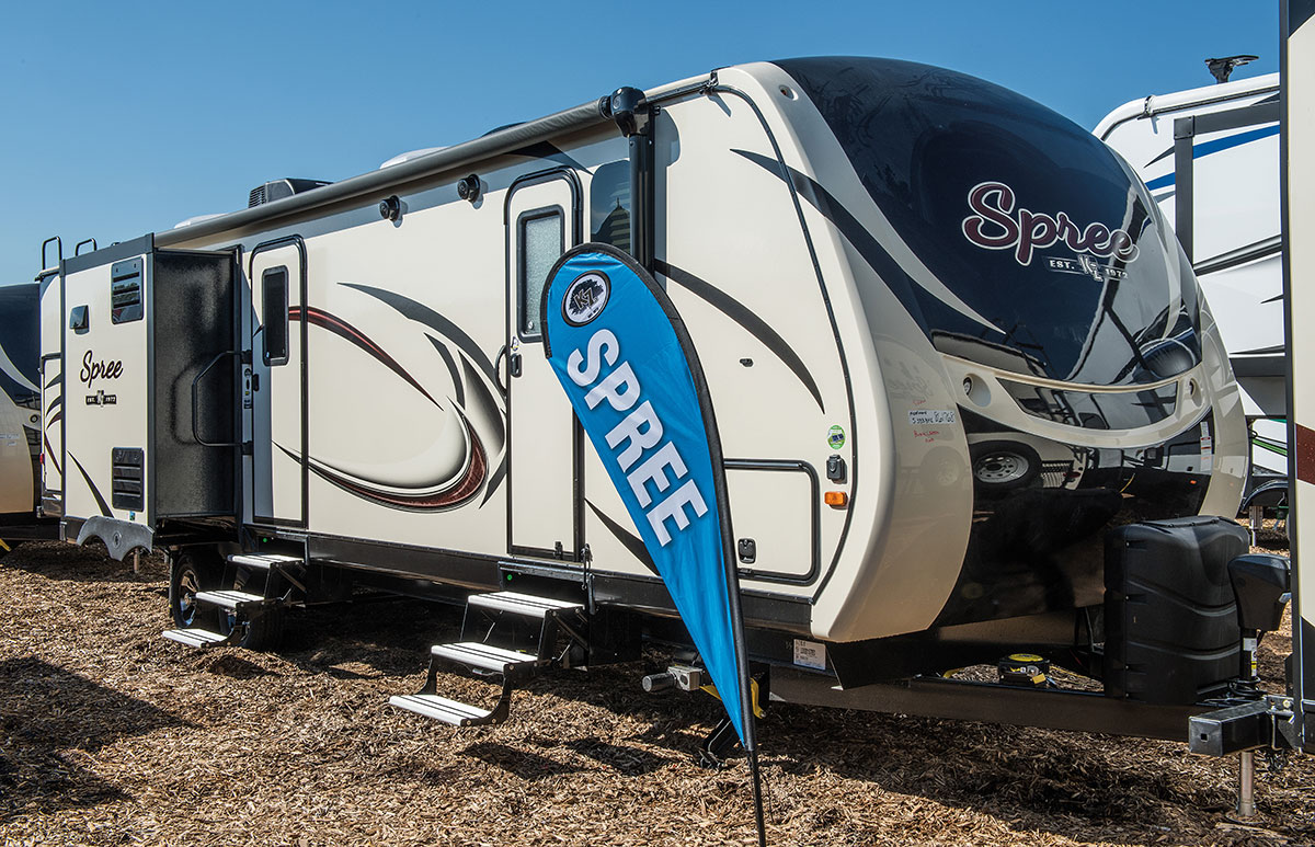 2017 Spree S333BHK Luxury Lightweight Travel Trailer | KZ RV