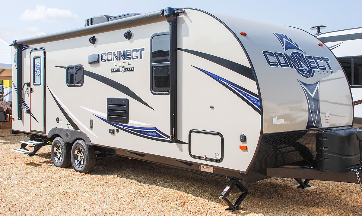2018 Connect Lite C221RD Ultra Lightweight Travel Trailer | KZ RV