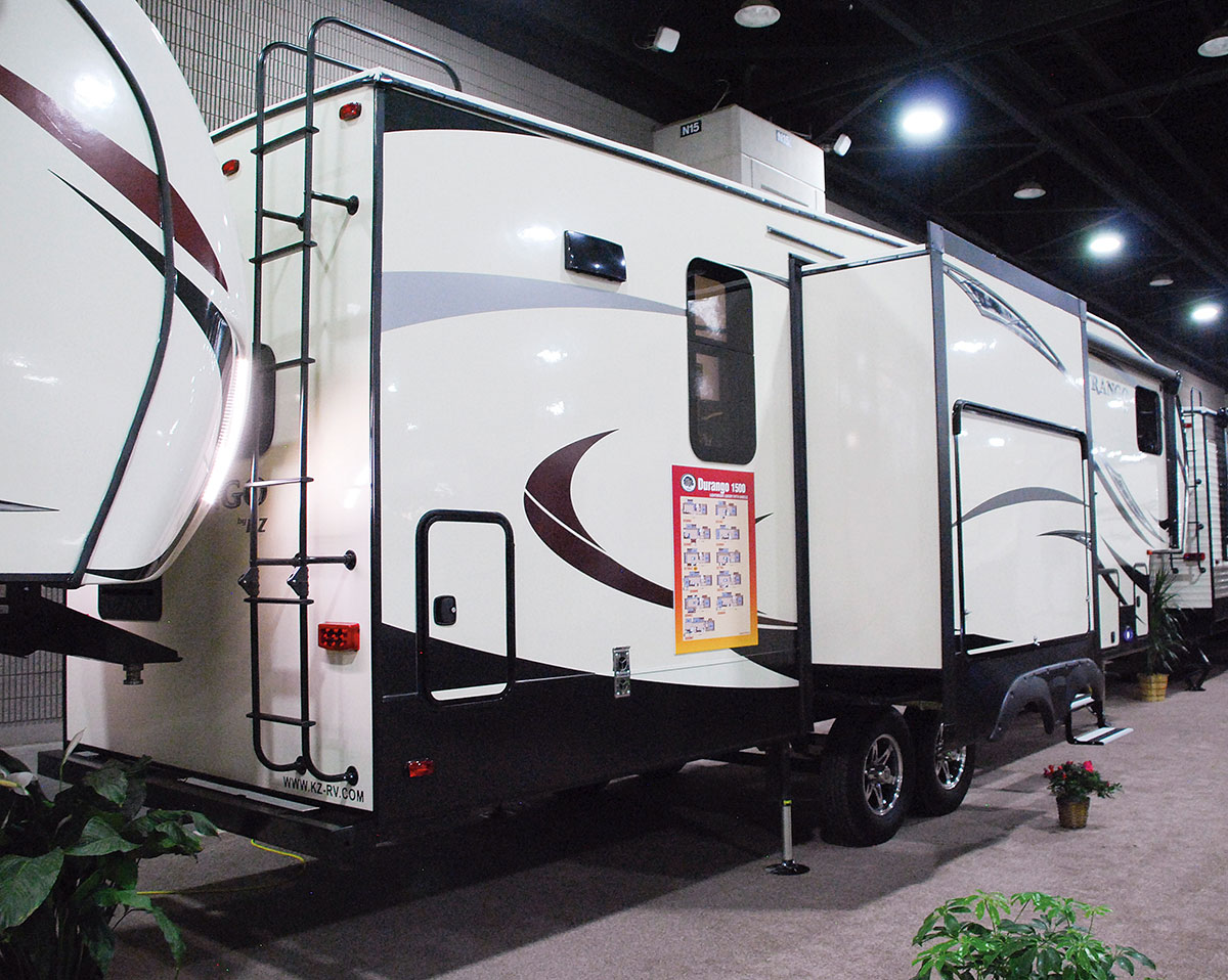 2018 Durango 1500 D256RKT Lightweight Luxury Fifth Wheel | KZ RV