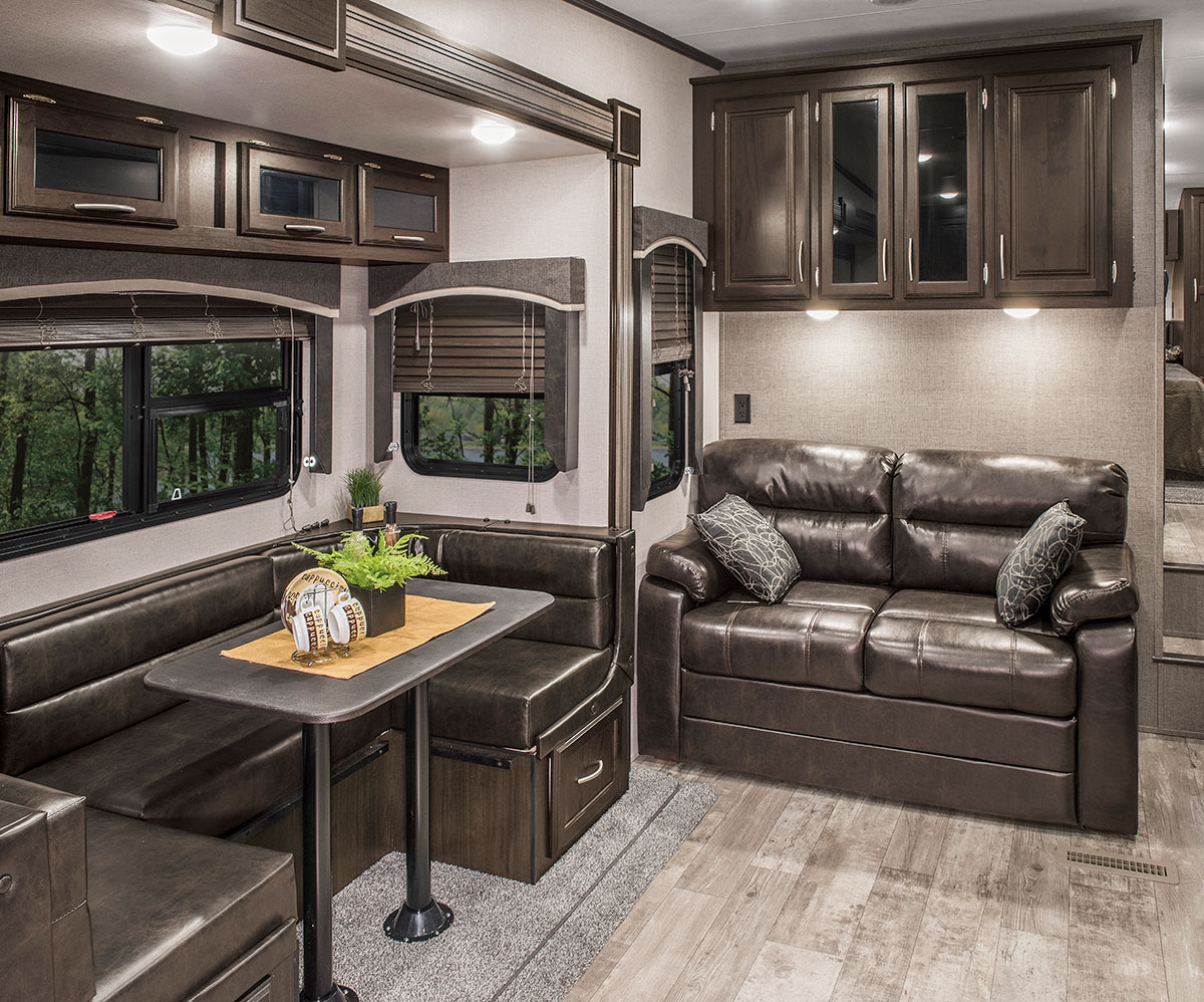 2018 Durango 1500 Sport D250RKS Lightweight Luxury Fifth Wheel | KZ RV