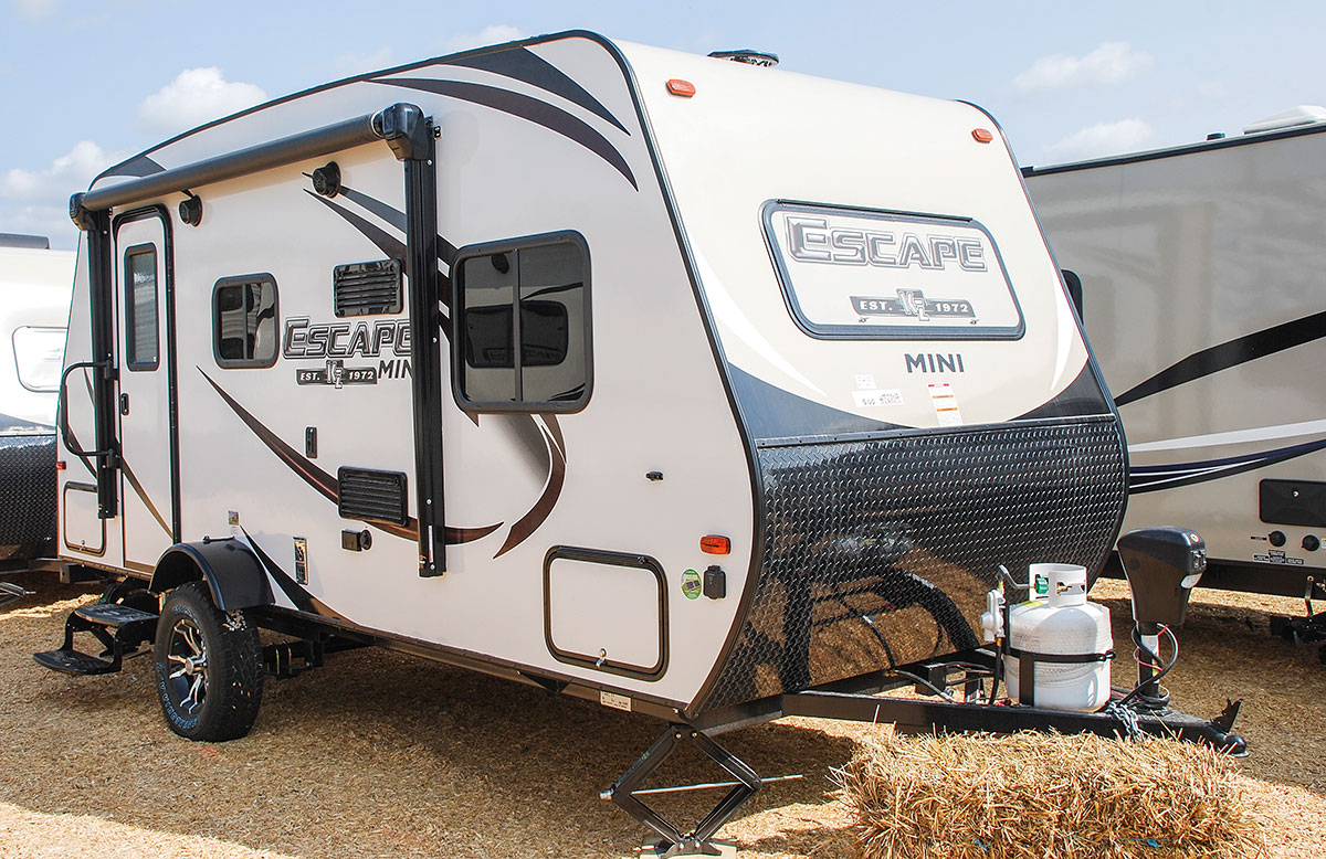 2019 Escape Mini M181UD Ultra Lightweight Travel Trailer | KZ RV