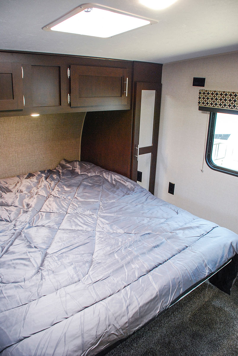 2019 Sportsmen 262RLK Fifth Wheel | KZ RV