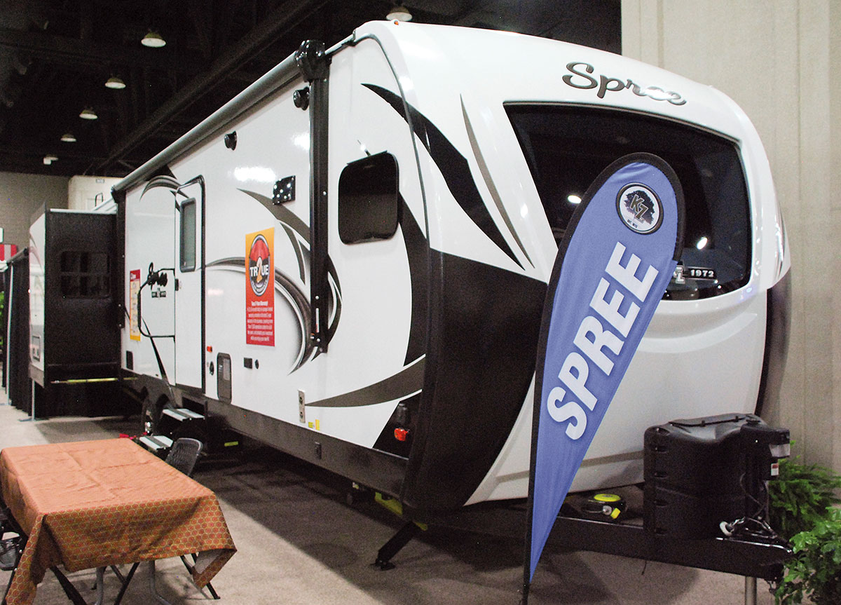 2018 Spree S302FKF Luxury Lightweight Travel Trailer | KZ RV