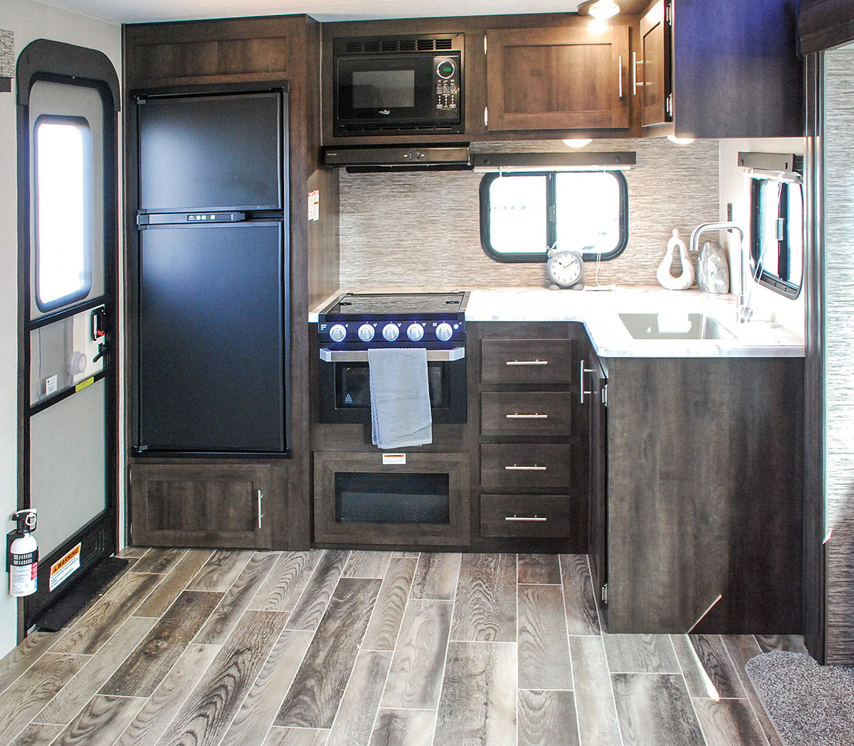 2019 Sportsmen LE 241RKLE Travel Trailer | KZ RV