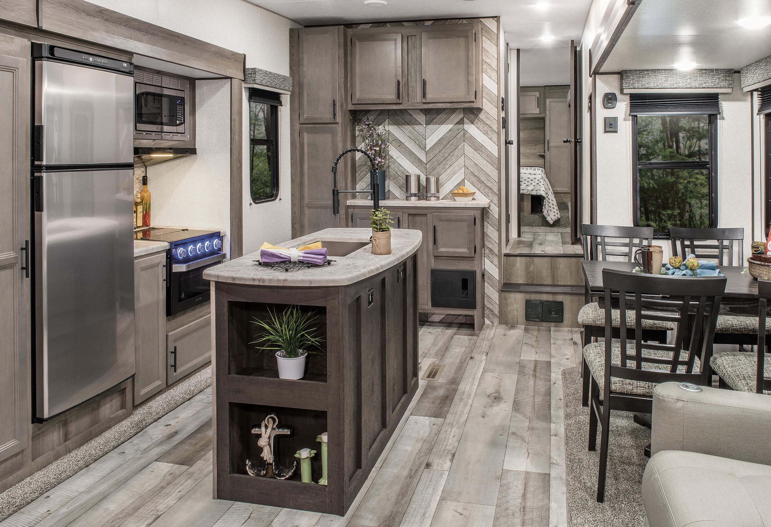 2021 Sportsmen® Fifth Wheel Photos | KZ RV