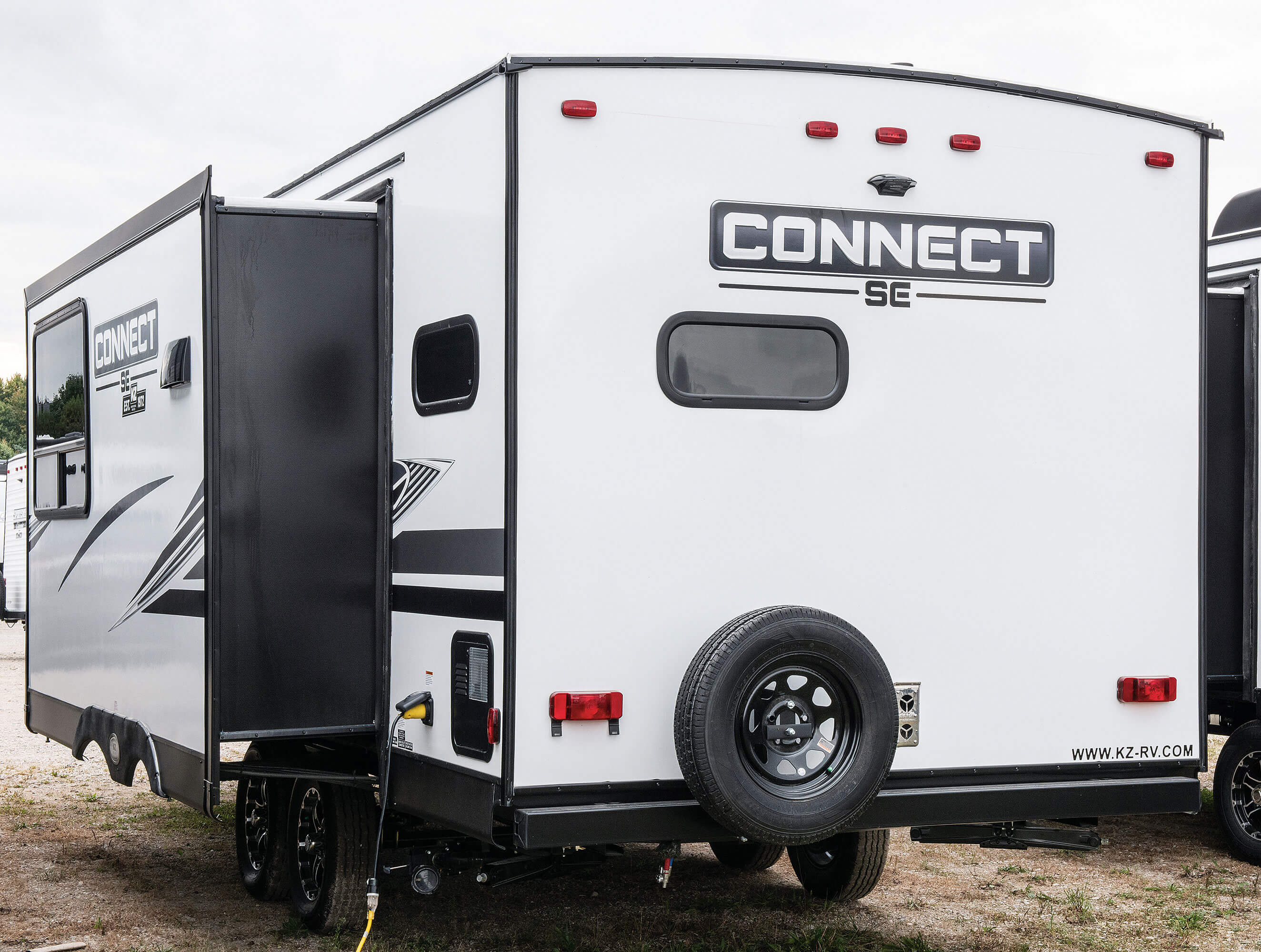 2022 Connect® SE Travel Trailers Media Center | KZ RV