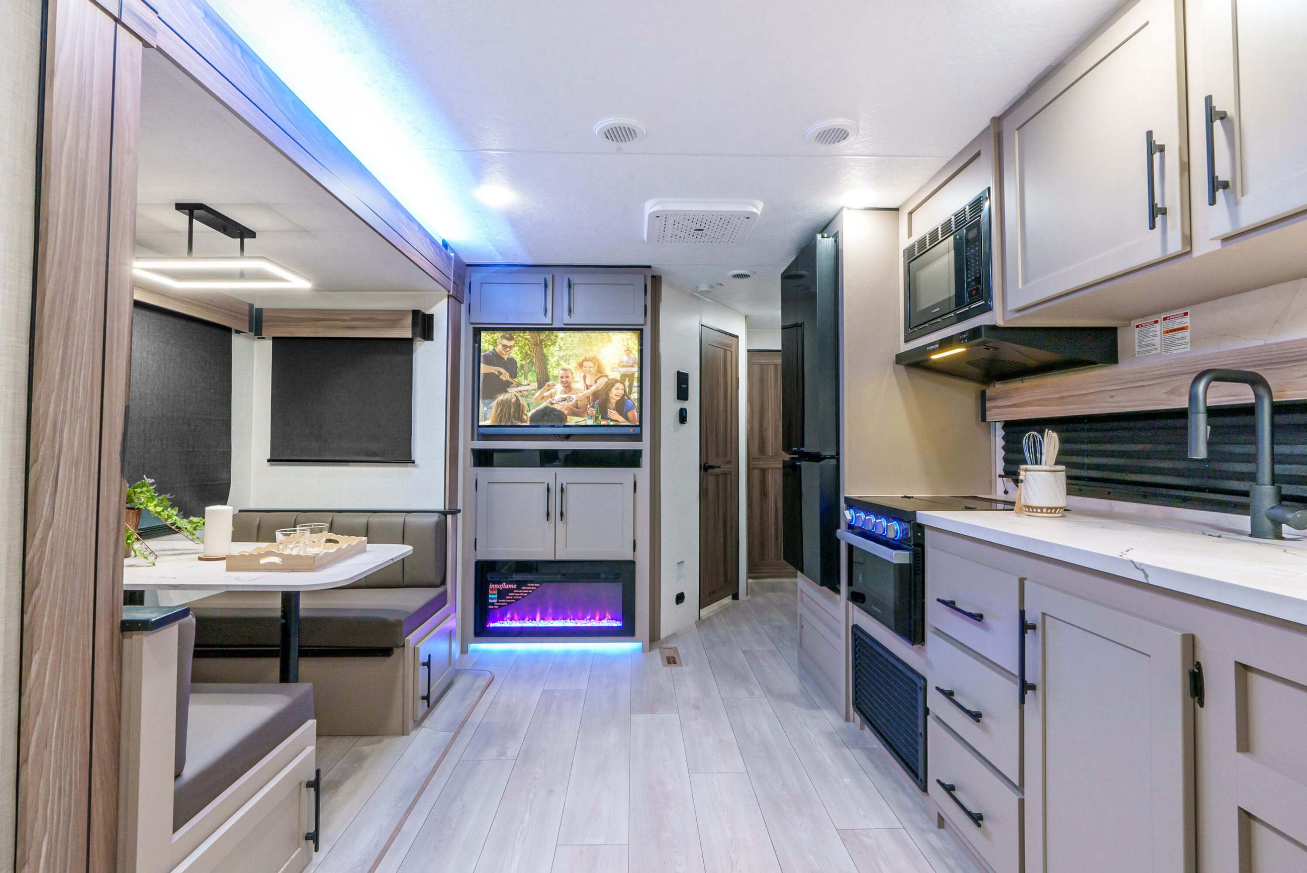 2025 Connect® C241RLK Travel Trailer | KZ RV