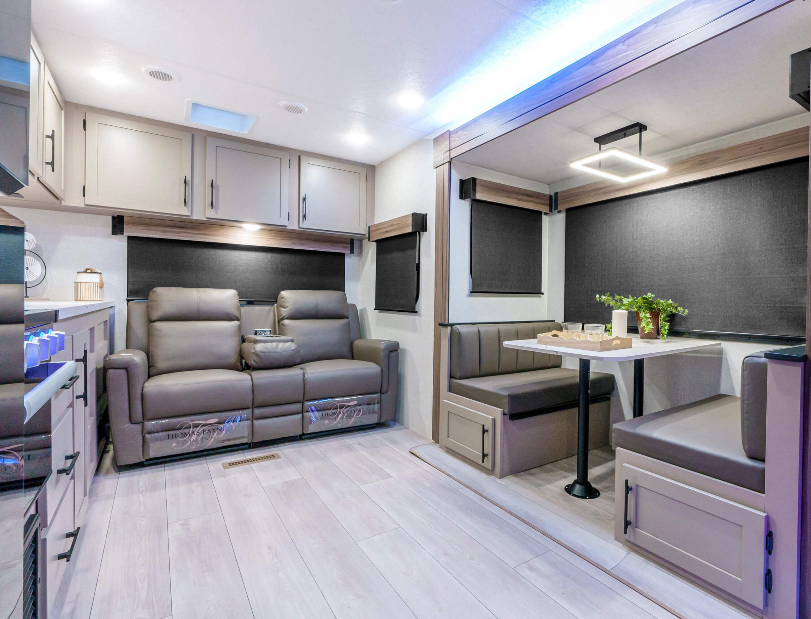 2025 Connect® C241RLK Travel Trailer | KZ RV