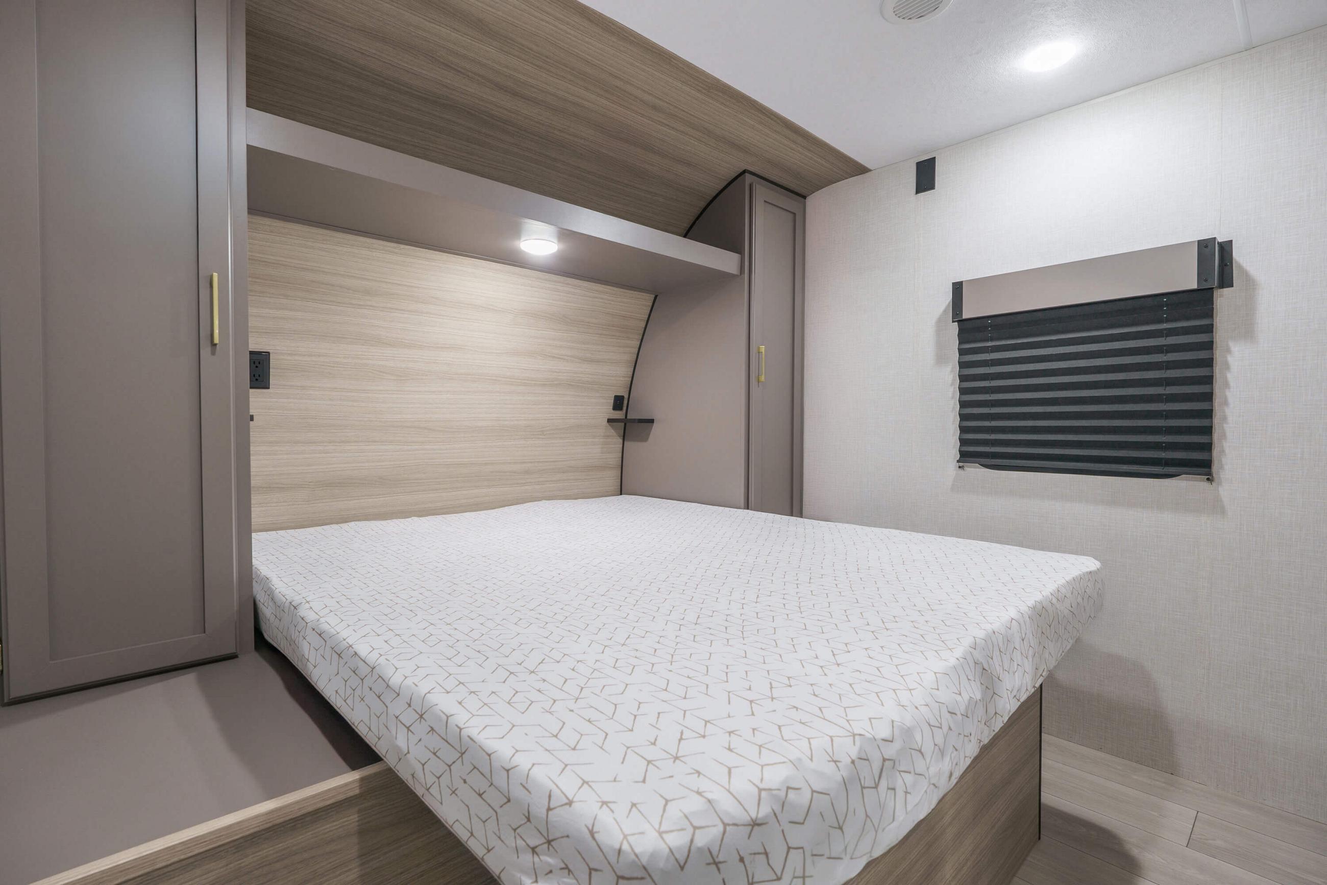 Sportsmen® Select Value-Packed Travel Trailers | KZ RV